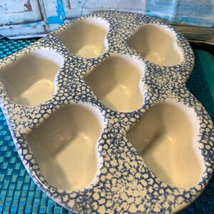 Heart Shaped Muffins- Ceramic Stoneware Muffin Baking Dish in Excellent ...