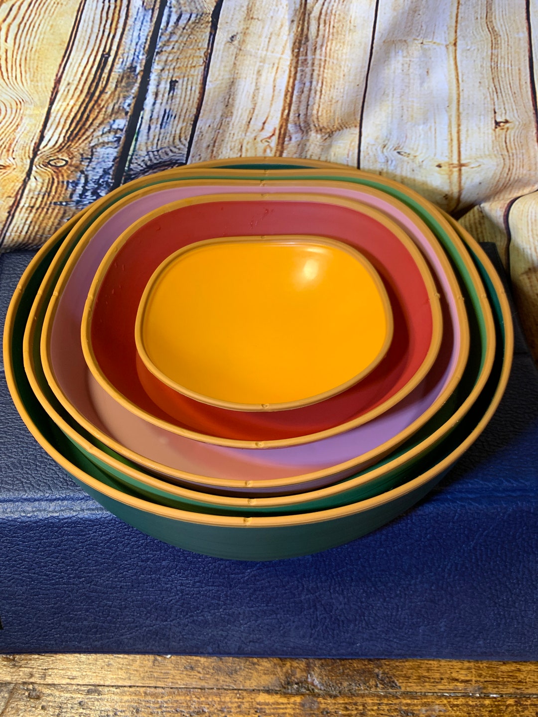 Stackable Plastic Serving Bowl Set Colorful Set of Five Different Size ...