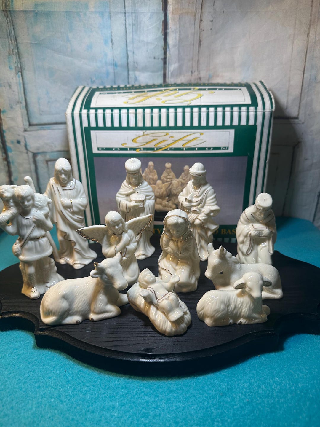 Nativity Set With Wood Base, Vintage Jade Collection - Etsy