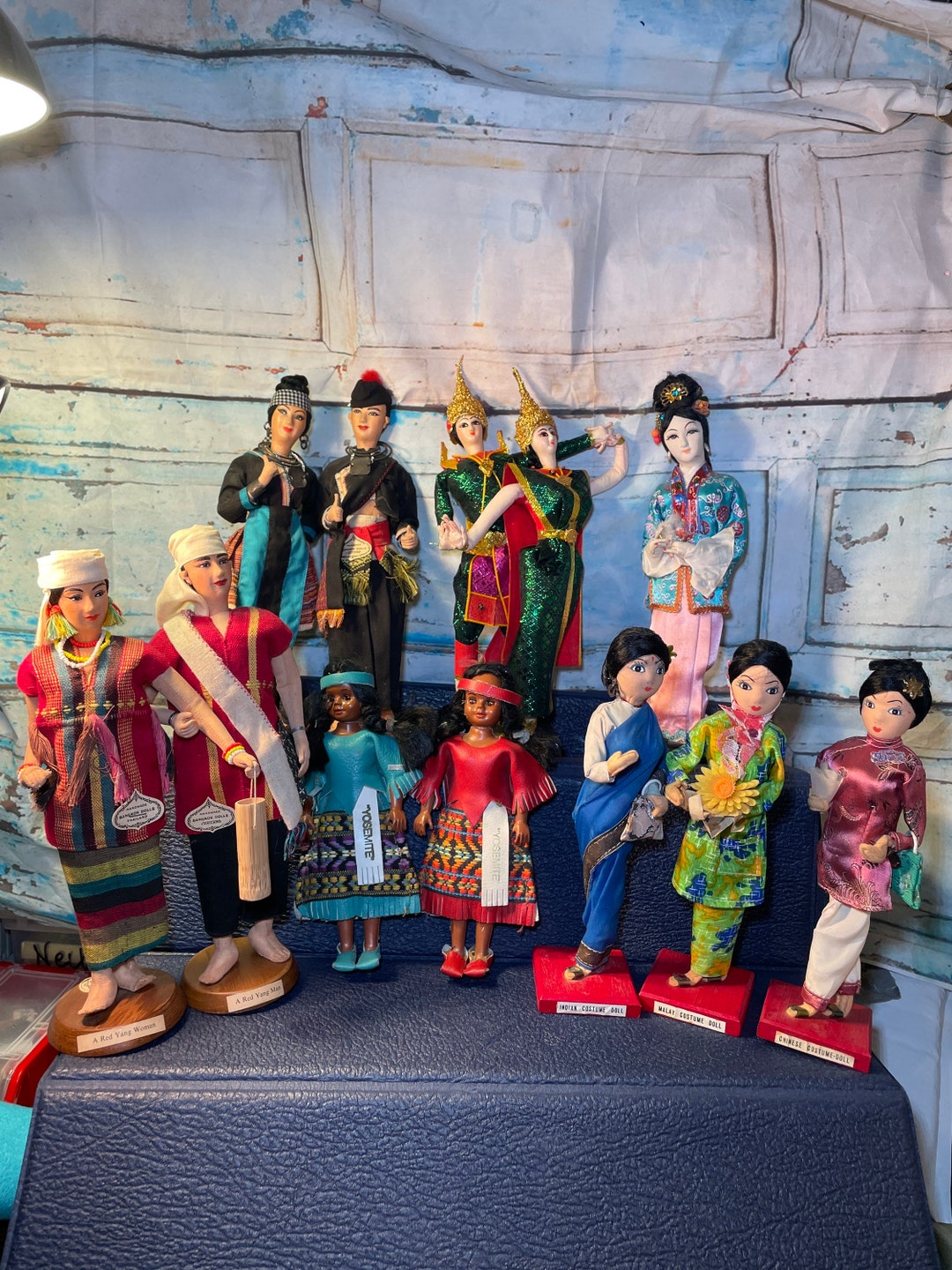 Bangkok Collectible International Dolls. Meo Tribe, Thailand Dancers ...