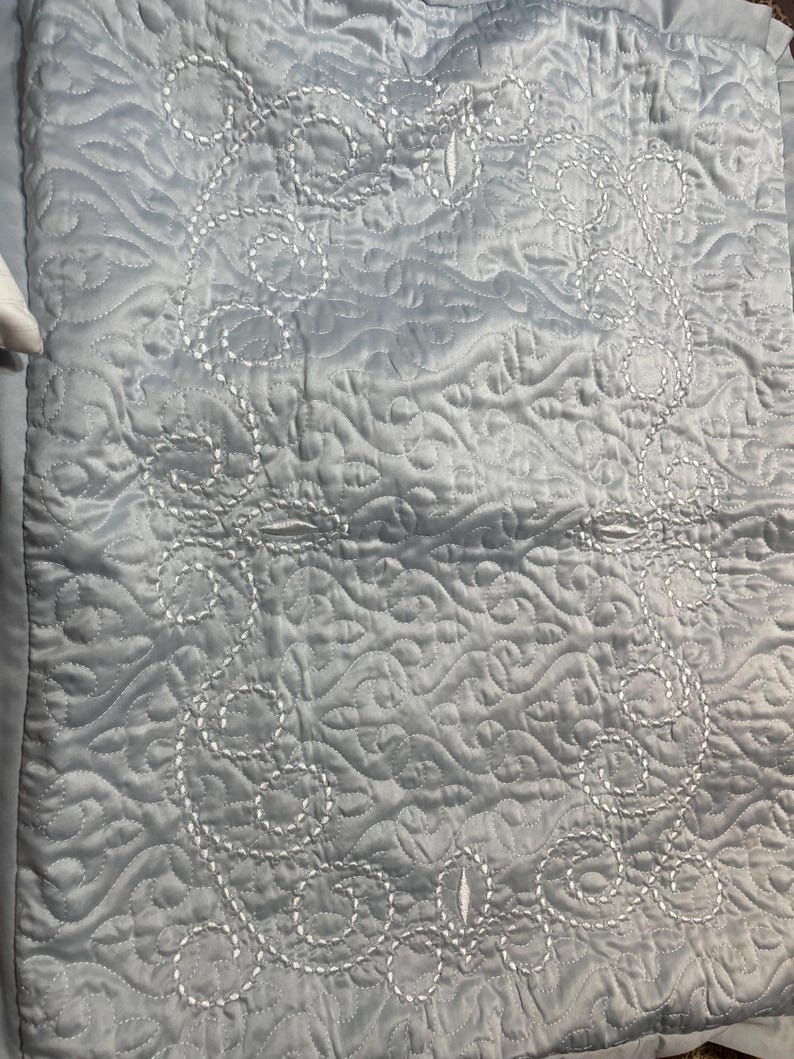 Luxurious Lenox French Perle Queen Bed Set. Comforter, Bed Skirt, Two ...