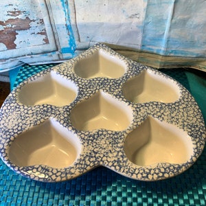 Heart Shaped Muffins- Ceramic Stoneware Muffin Baking Dish in Excellent ...
