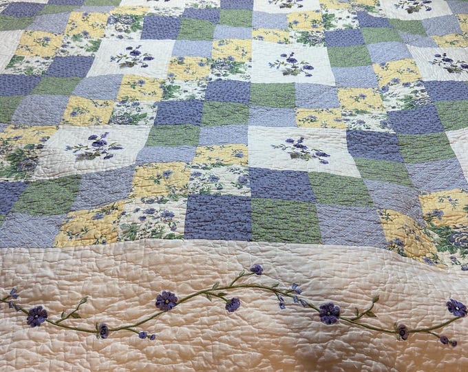 Beautiful Handmade Quilt. Vintage Floral Quilt 87"x89" Queen or Full ...