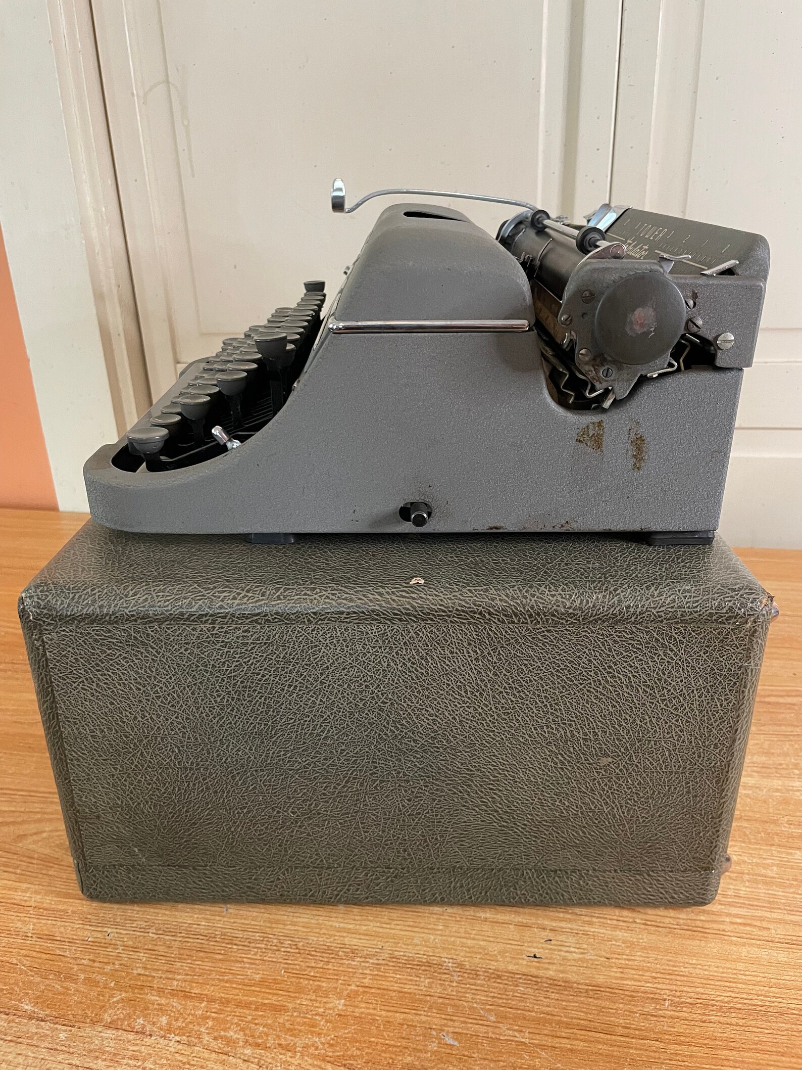 Working 1951 Vintage Tower Tabulator Portable Typewriter W New | Etsy