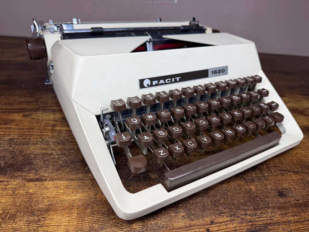Nice! Serviced - 1970 Facit 1620 Vintage Portable Typewriter Pica ...
