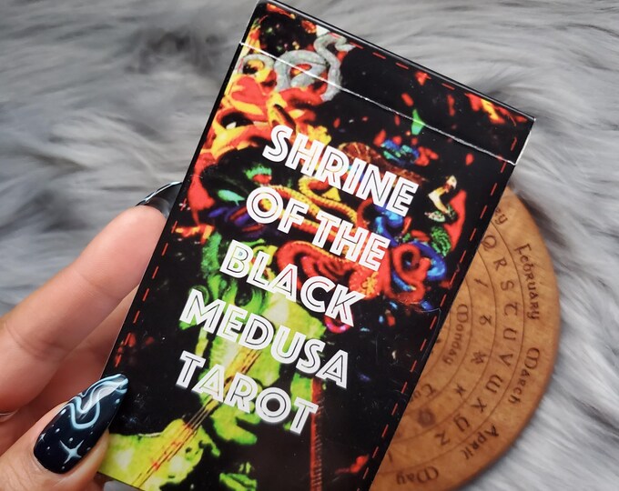 Shrine of the Black Medusa Tarot, 78 Card Tarot Deck With No Guidebook ...