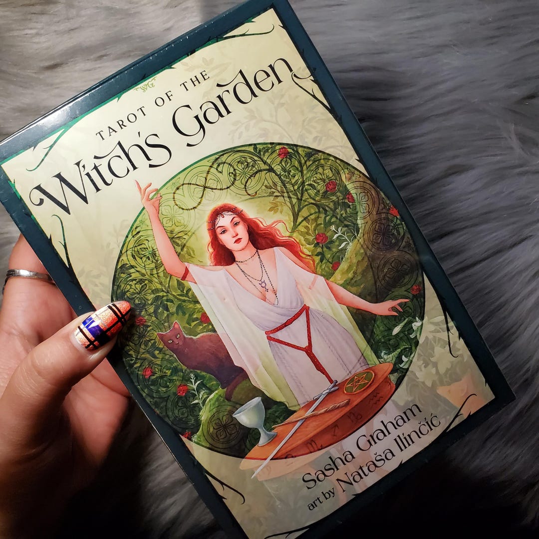 Tarot of the Witch's Garden by Sasha Graham, 78 Card Tarot Deck With Companion Guidebook and Box ...