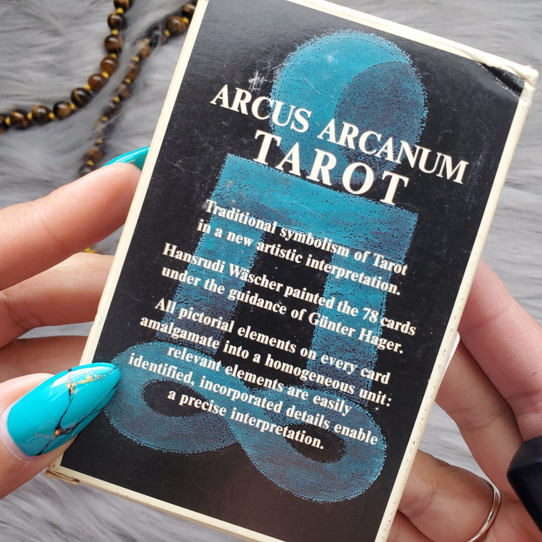 Arcus Arcanum Tarot, 78 Card Tarot Deck With Little White Book and Box ...