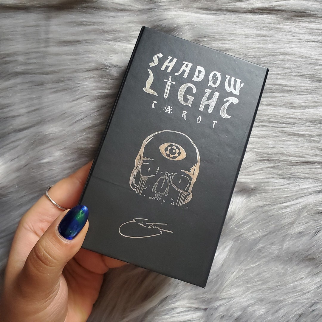 Shadow Light Tarot by Eric Tecce, 44 Card Tarot Deck With Companion ...