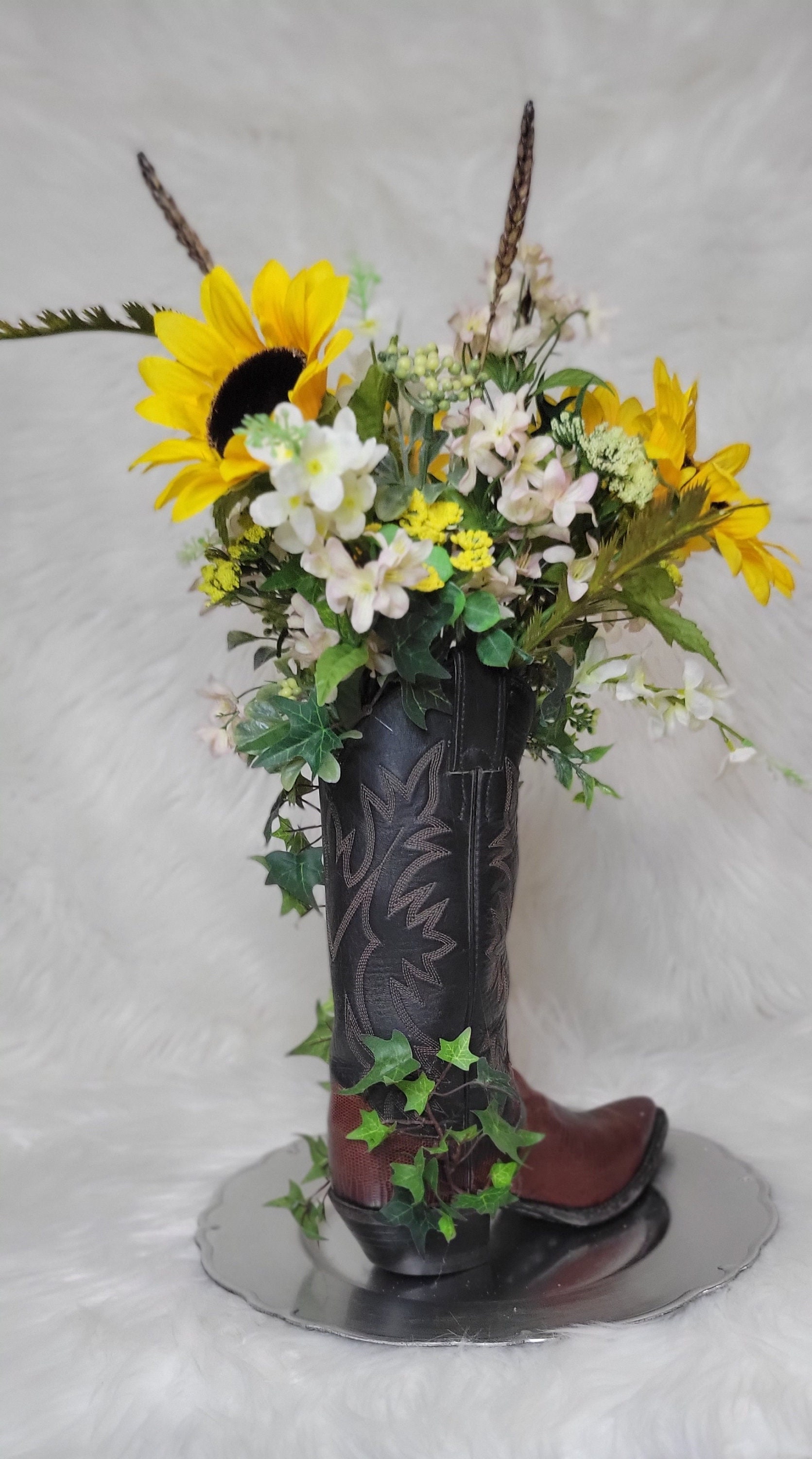 JUSTIN Cowboy Boot Flower Arrangement, Country Wedding, Centerpiece ...