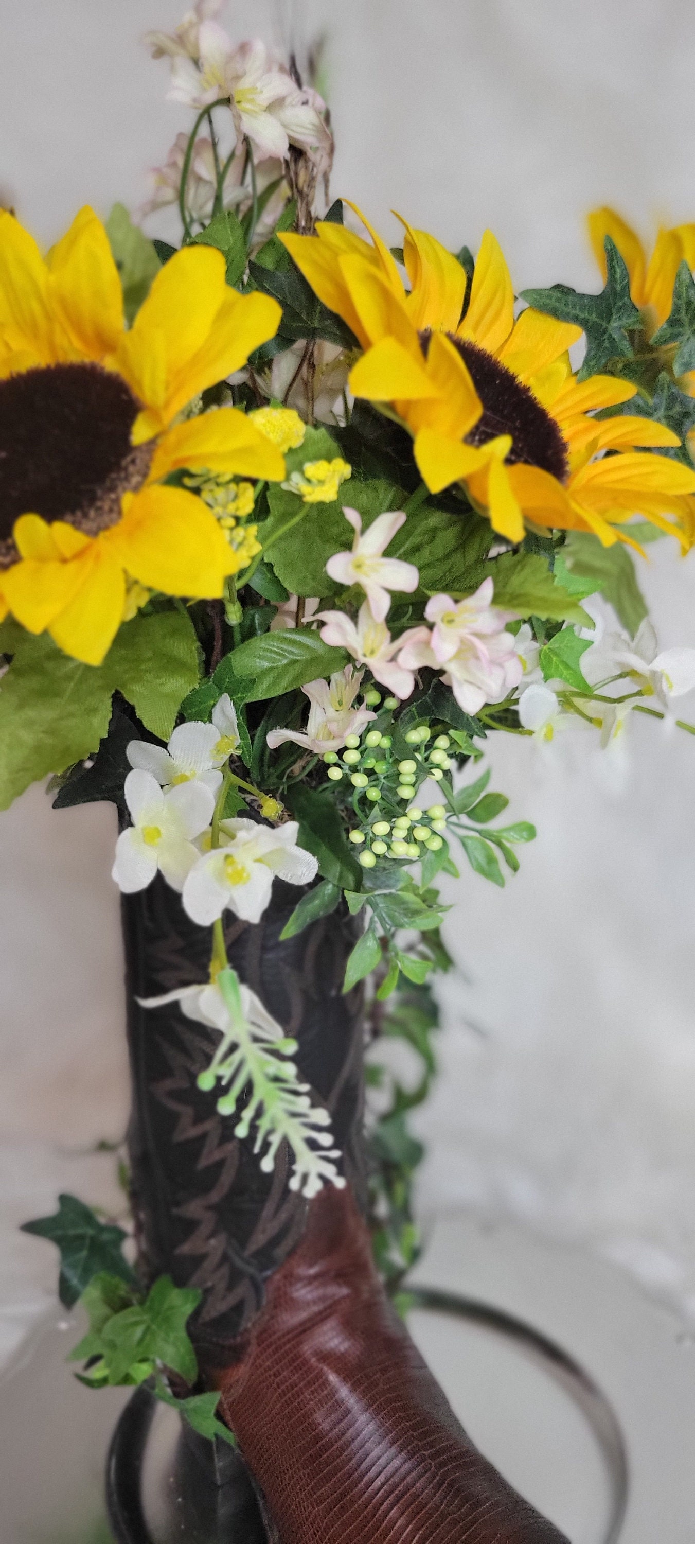 JUSTIN Cowboy Boot Flower Arrangement, Country Wedding, Centerpiece ...