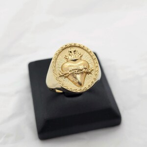 14k 18k Gold Sacred Heart of Jesus Ring for Men and Women - Etsy