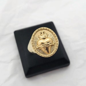 14k 18k Gold Sacred Heart of Jesus Ring, Womens Mens Ring Gold, Oval ...