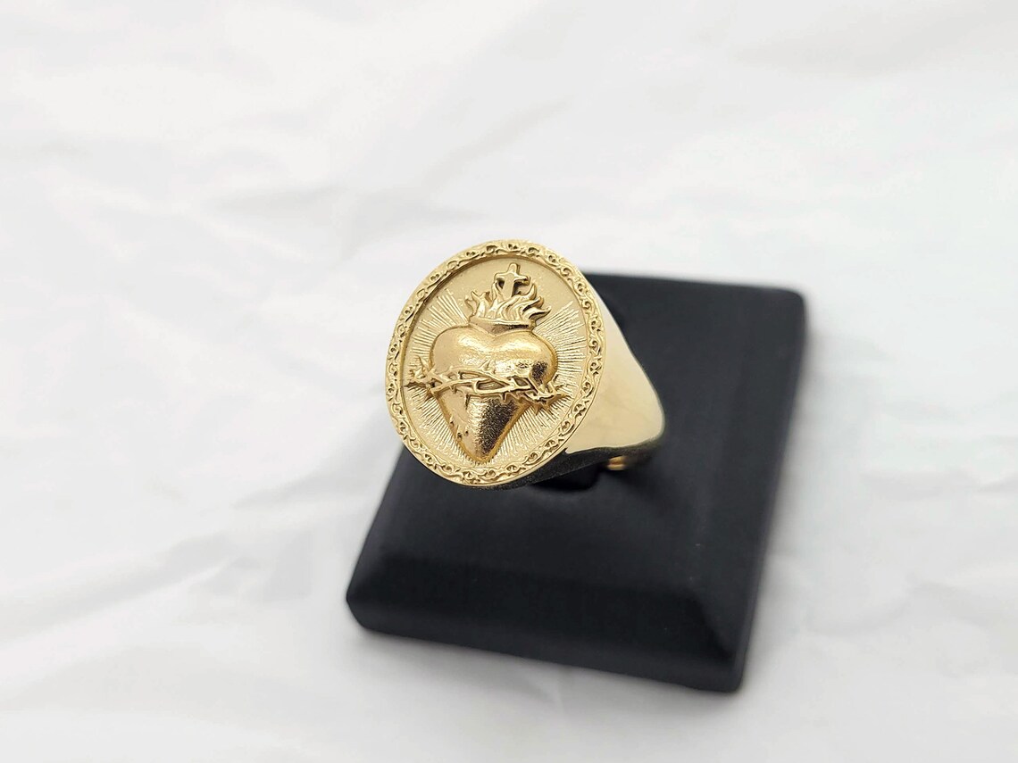 14k 18k Gold Sacred Heart of Jesus Ring Womens Mens Ring - Etsy