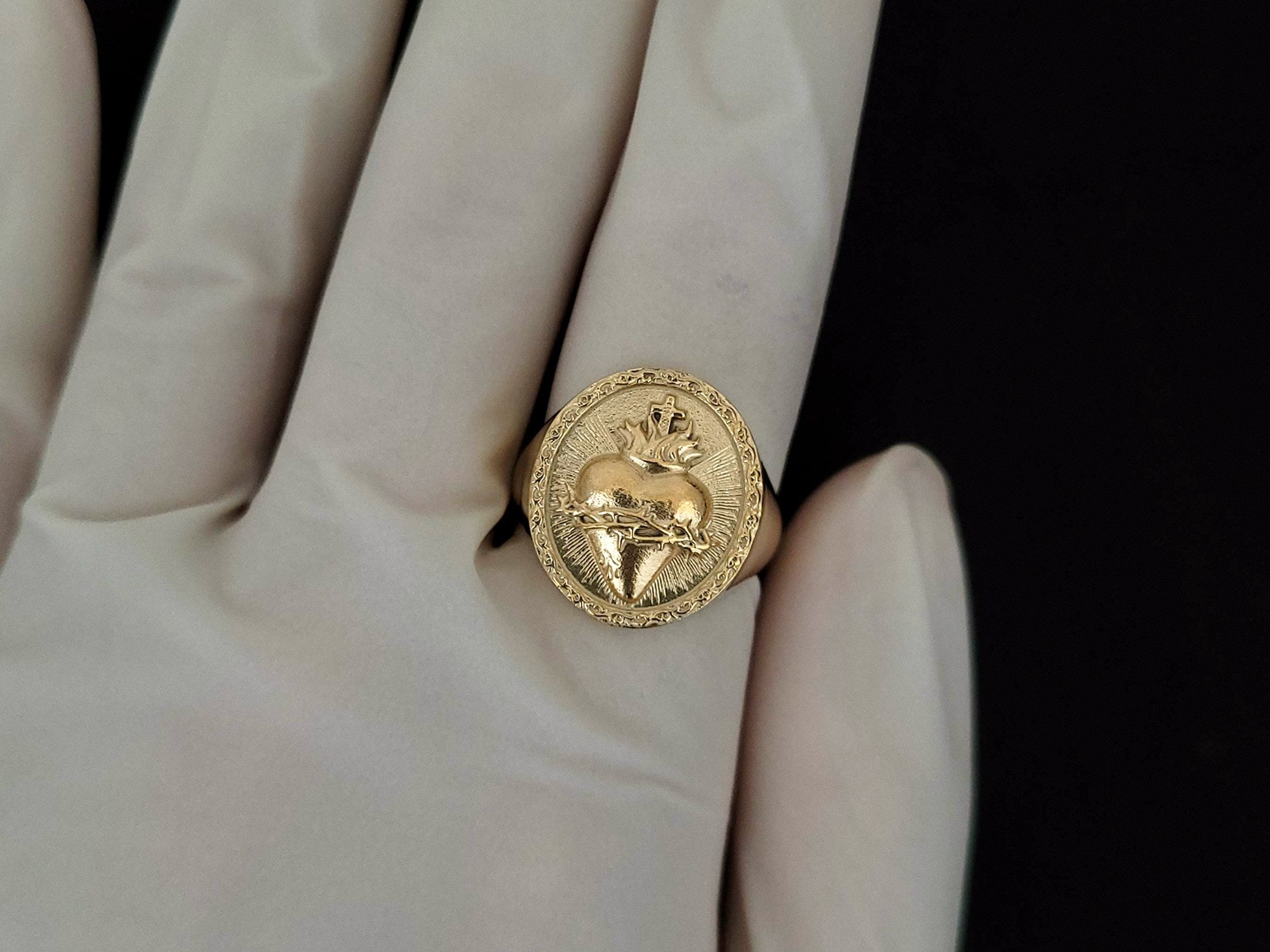 14k 18k Gold Sacred Heart of Jesus Ring Womens Mens Ring - Etsy