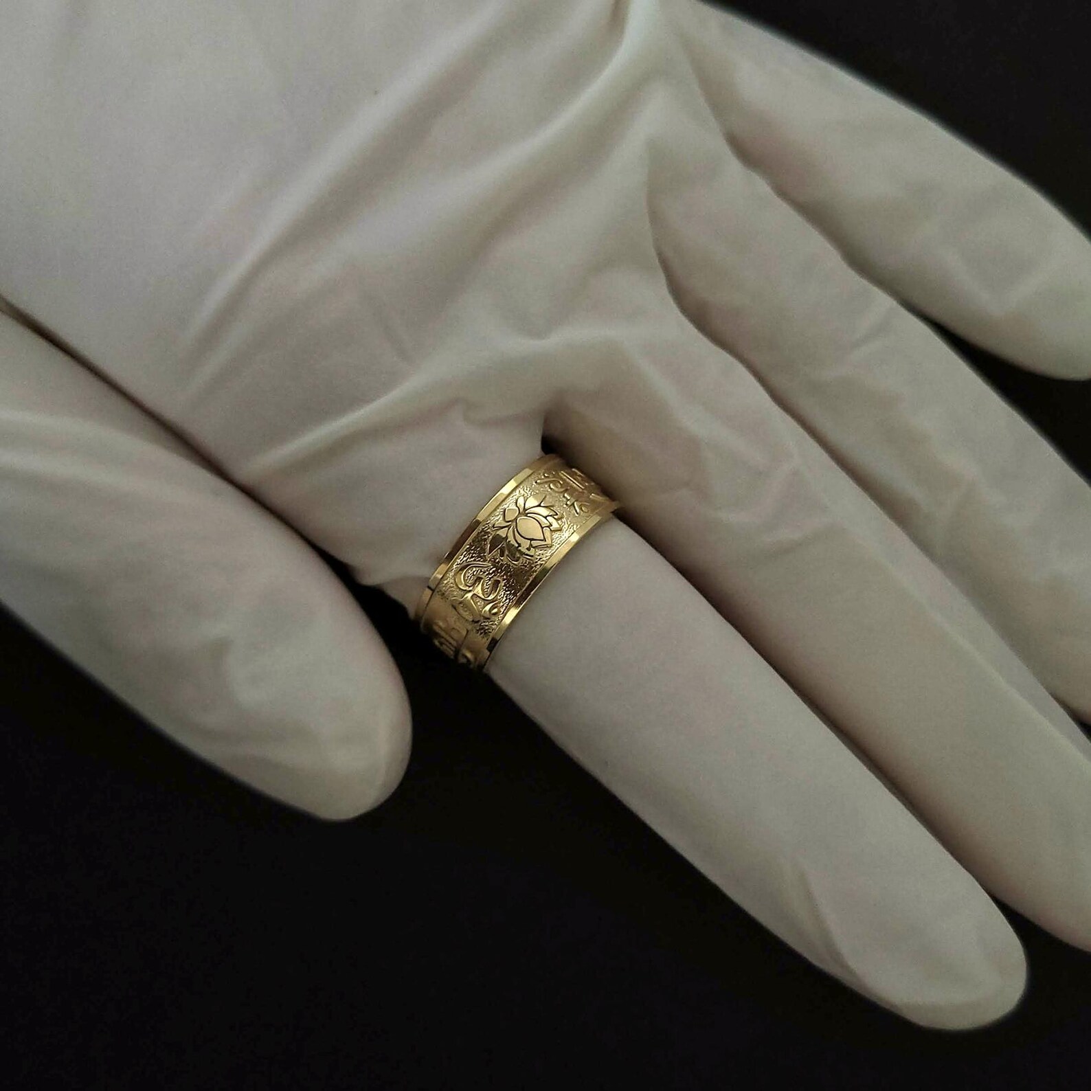 14k 18k Gold Om Mani Padme Hum Ring for Men and Women - Etsy