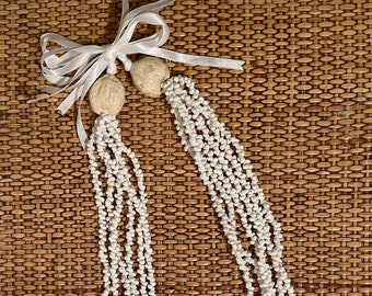 Mongo Shell Lei | Etsy