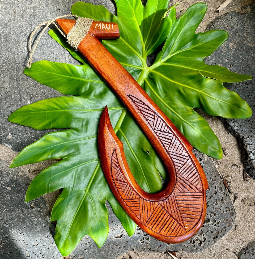 Da Hawaiian Store Large Handcarved Wooden Makau Fish Hook - Etsy