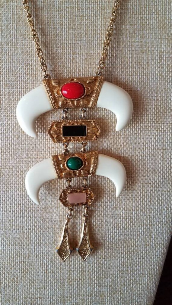 HMS Madeira Tribal Statement Necklace Lucite Ivory Ho… - Gem