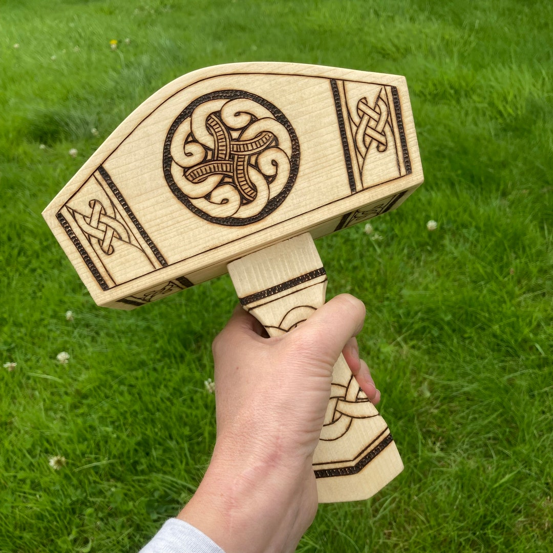 Knotwork Mjolnir Light Design - Etsy
