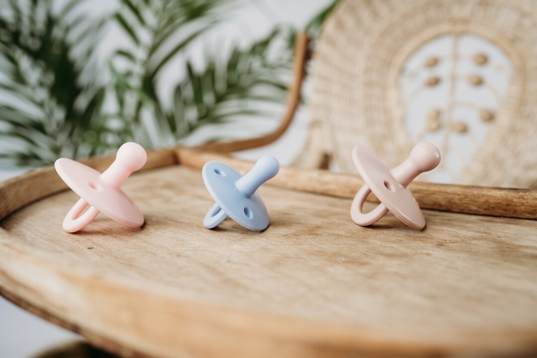 Newborn Pacifiers 0-6months Pack of 2, Baby Pacifier, Silicone Pacifier ...