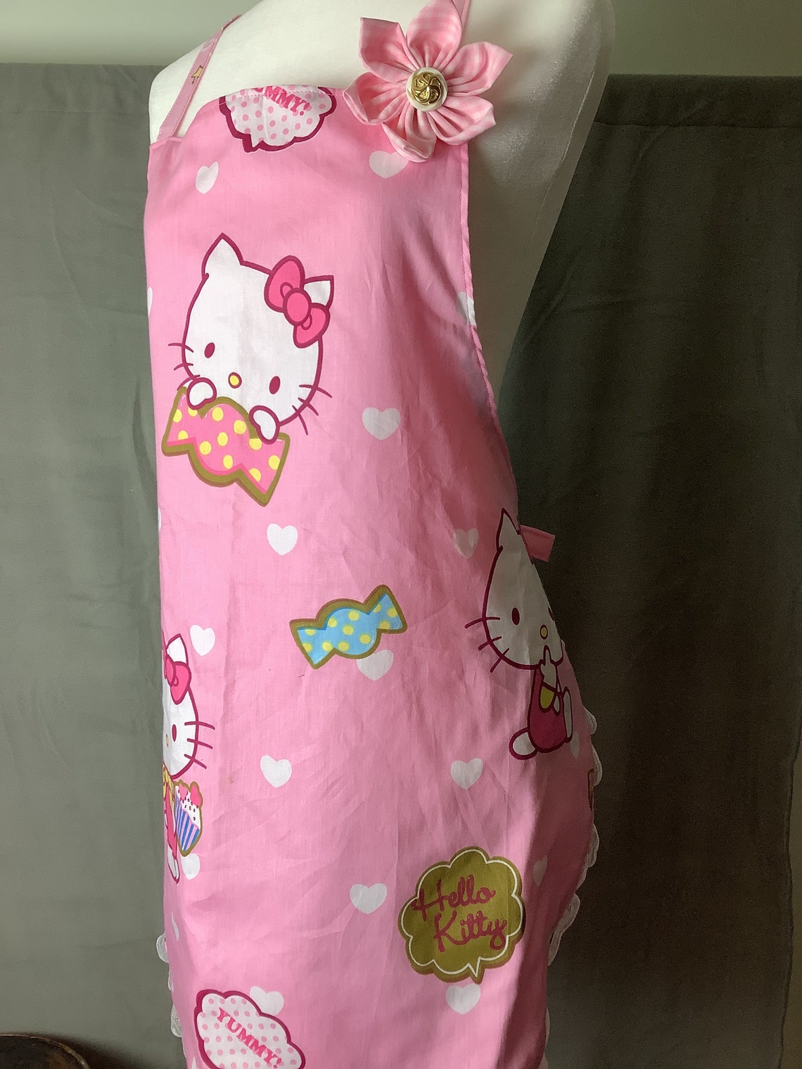 Hello Kitty Handmade Cupcake Apron | Etsy