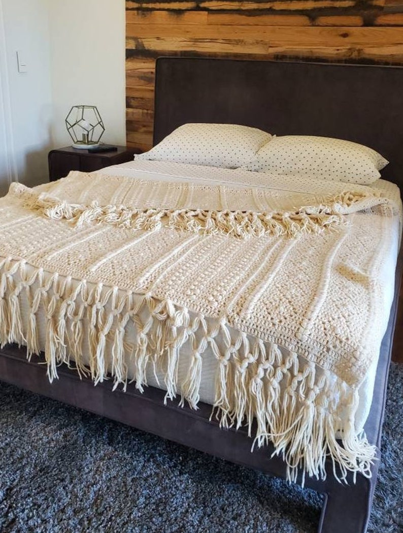 SALE Vintage Cream Knitted Throw With Knotted Fringe. - Etsy