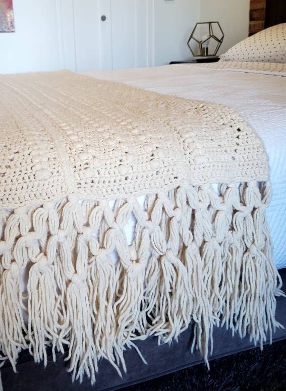 SALE Vintage Cream Knitted Throw With Knotted Fringe. - Etsy