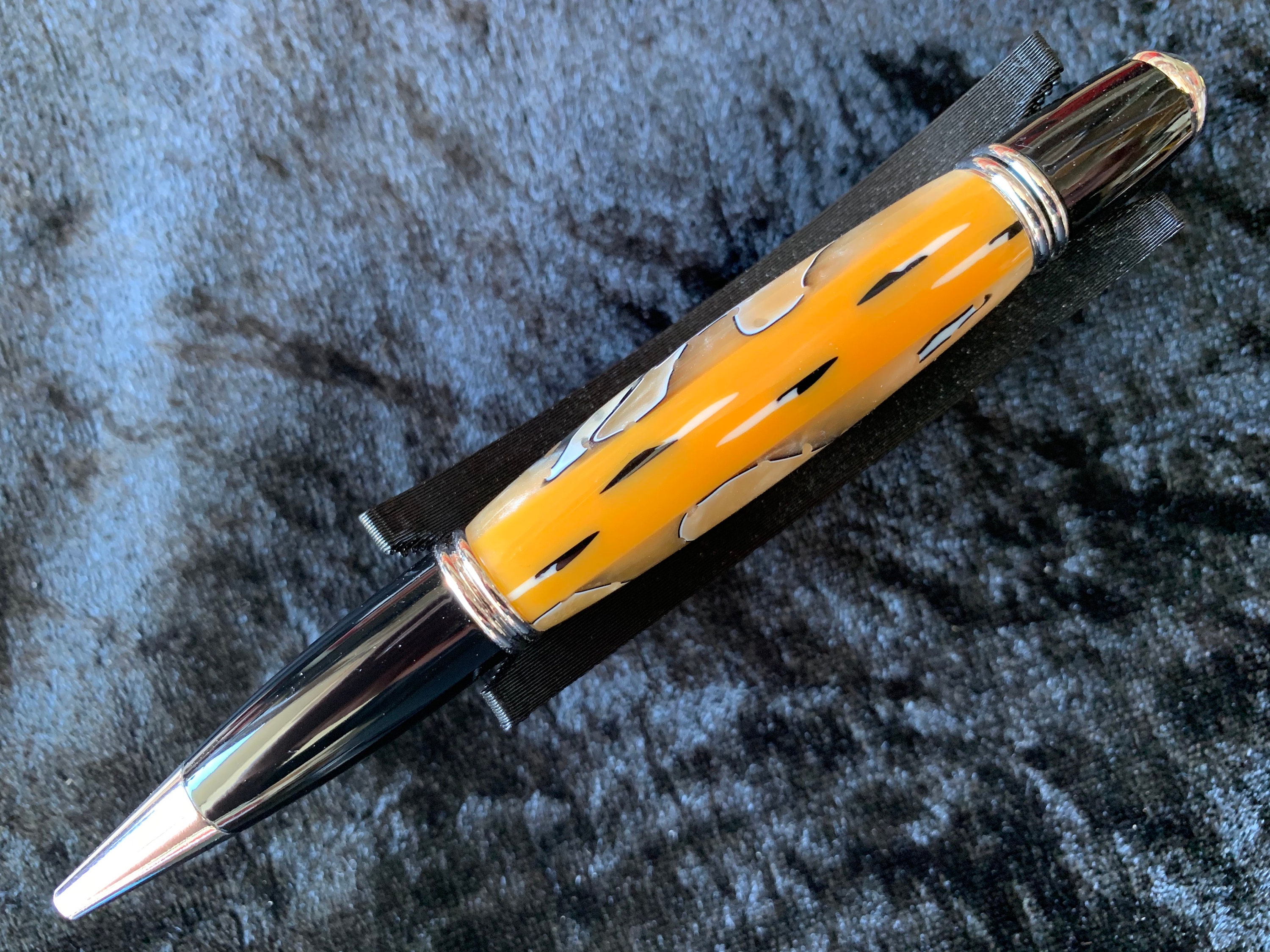 Beautiful Custom Hand-turned Pen. the Material is a Mix of Acrilester ...