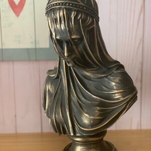 Mother Mary Sculpture, Veiled Mary Statue, 13 Virgin Lady Sculpture ...