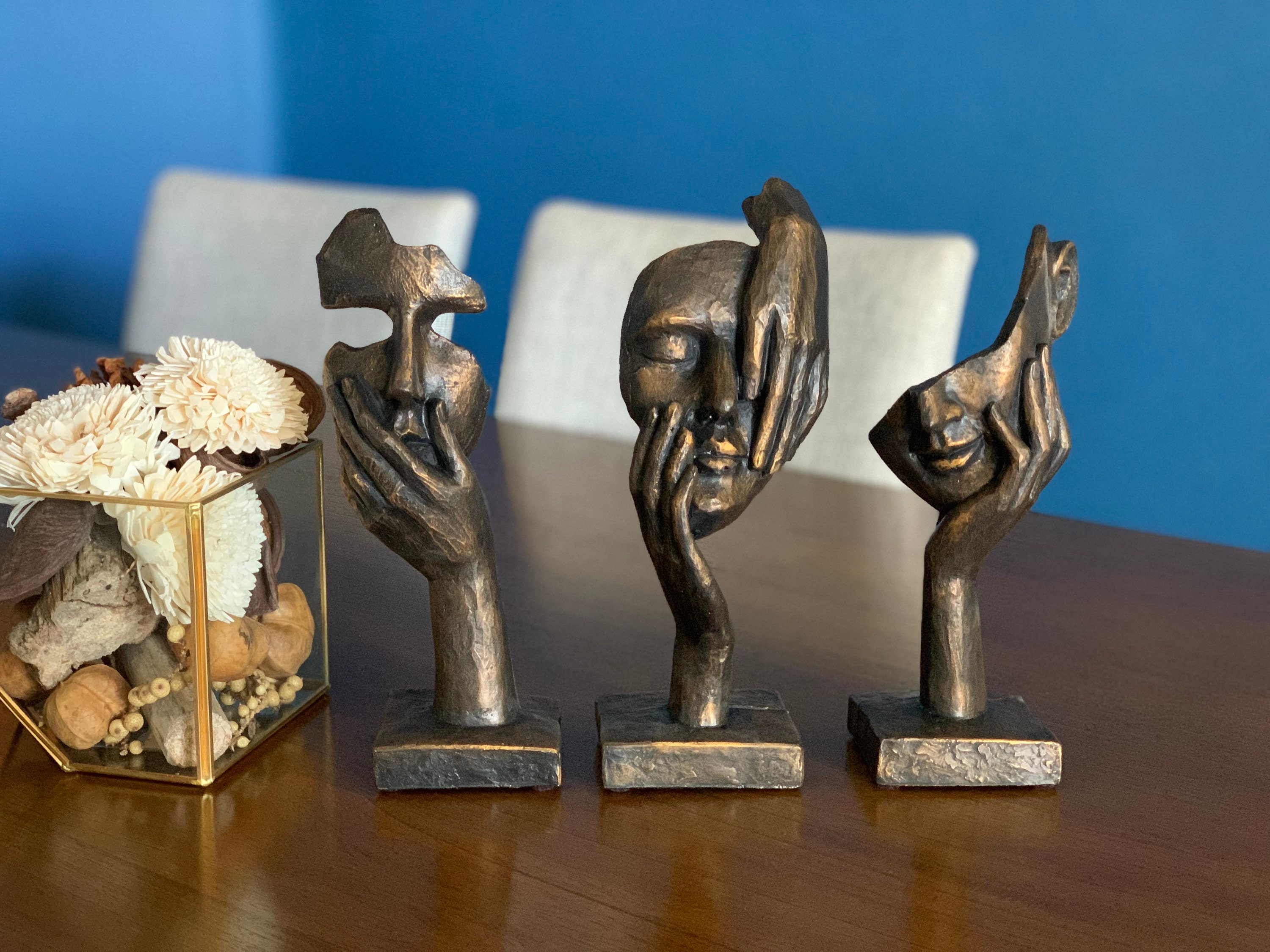 Abstract Face & Hand Statue – Modern Feminine Sculpture – Handmade ...