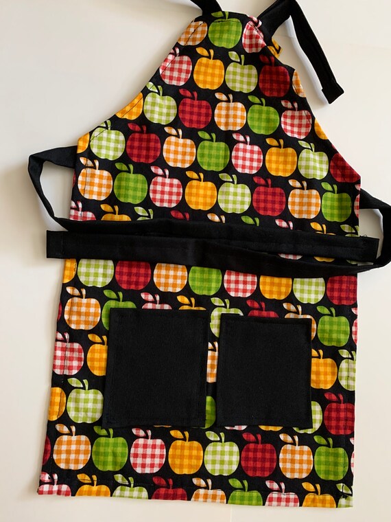 Apron CHILDS CHEF Style APPLES Pattern | Etsy