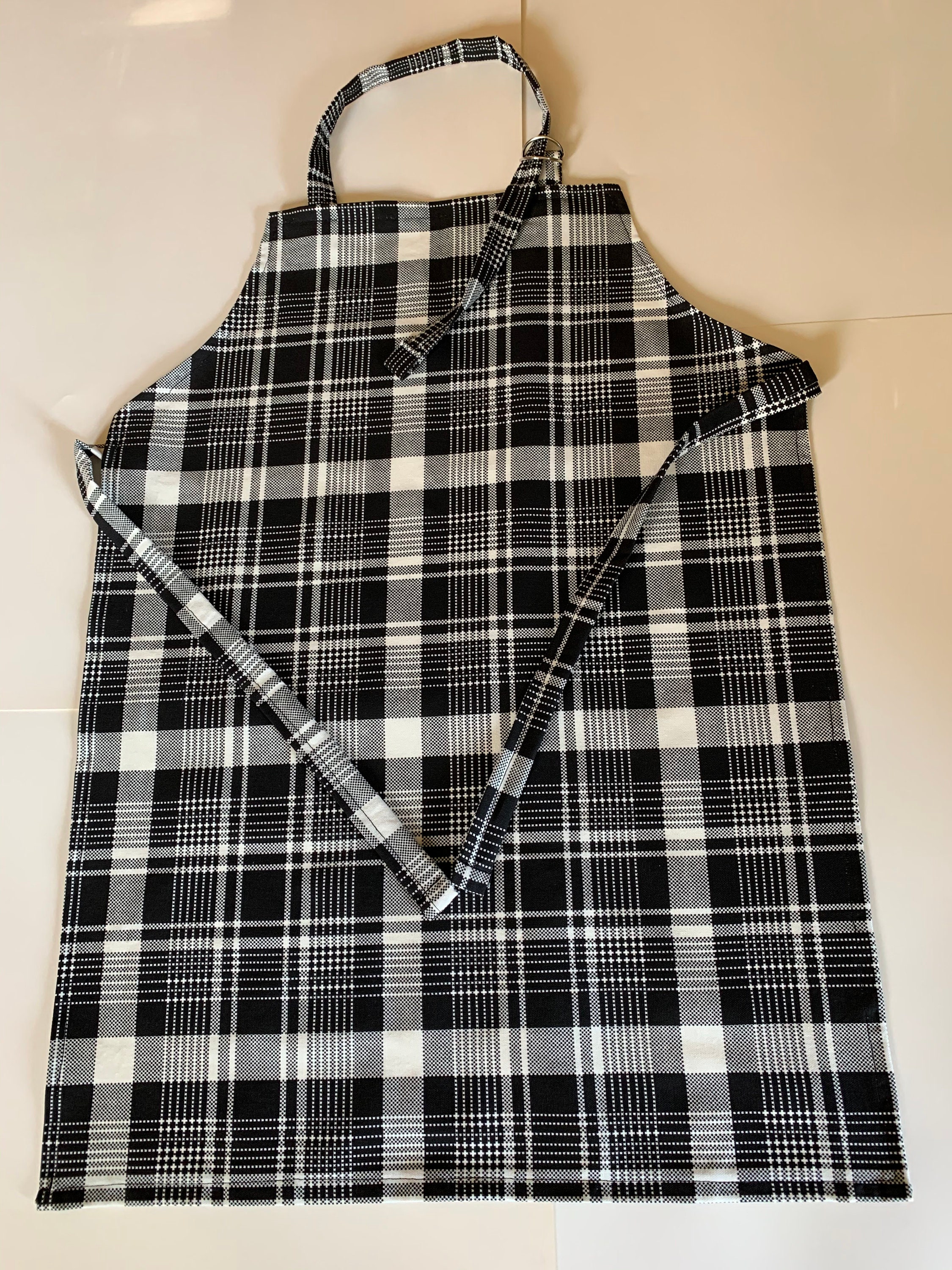 Chefs Apron BLACK and WHITE PLAID - Etsy.de