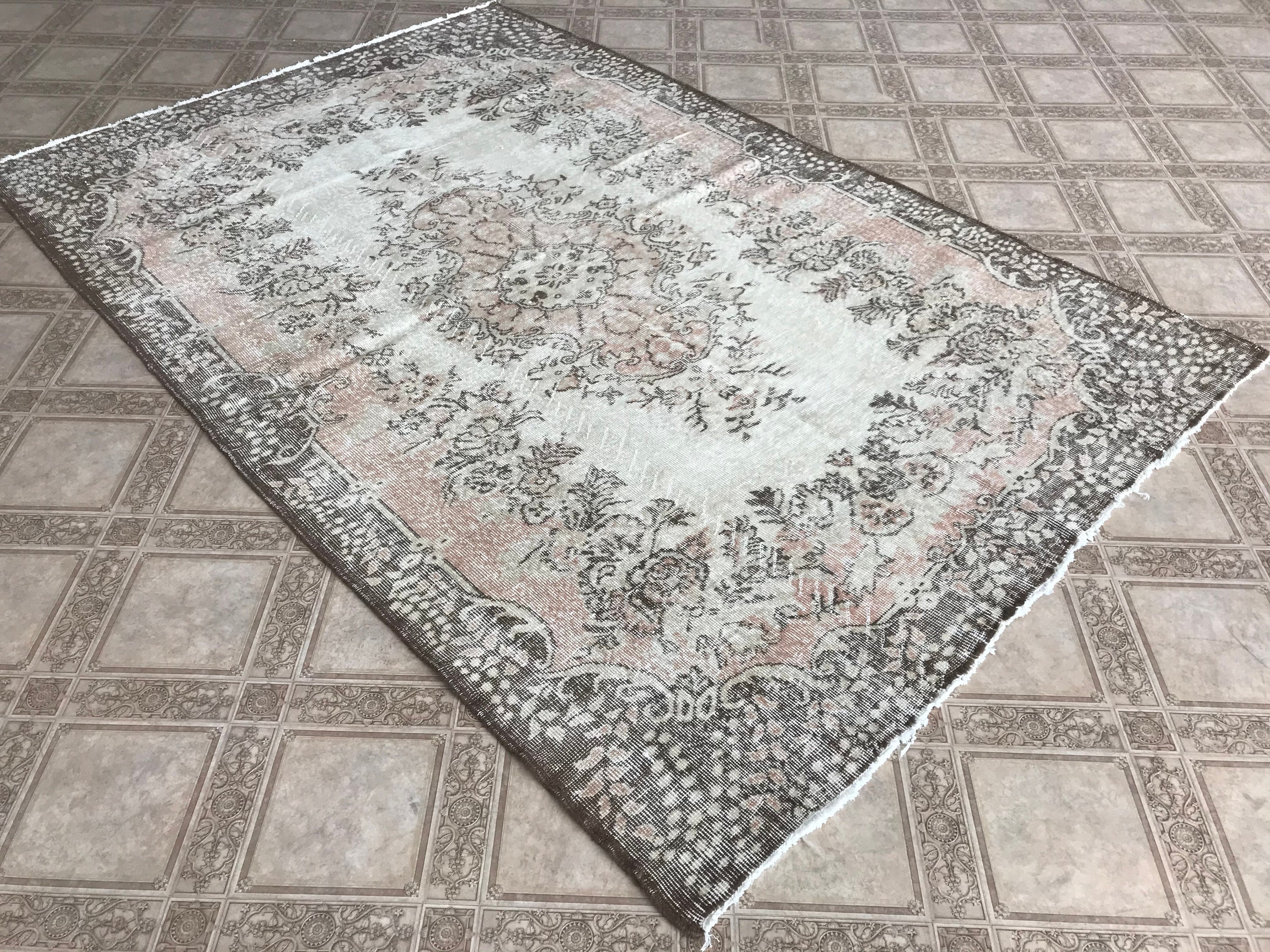 Neutral vintage area rug 5.9x8.8 ft Bohemian rug bedroom | Etsy