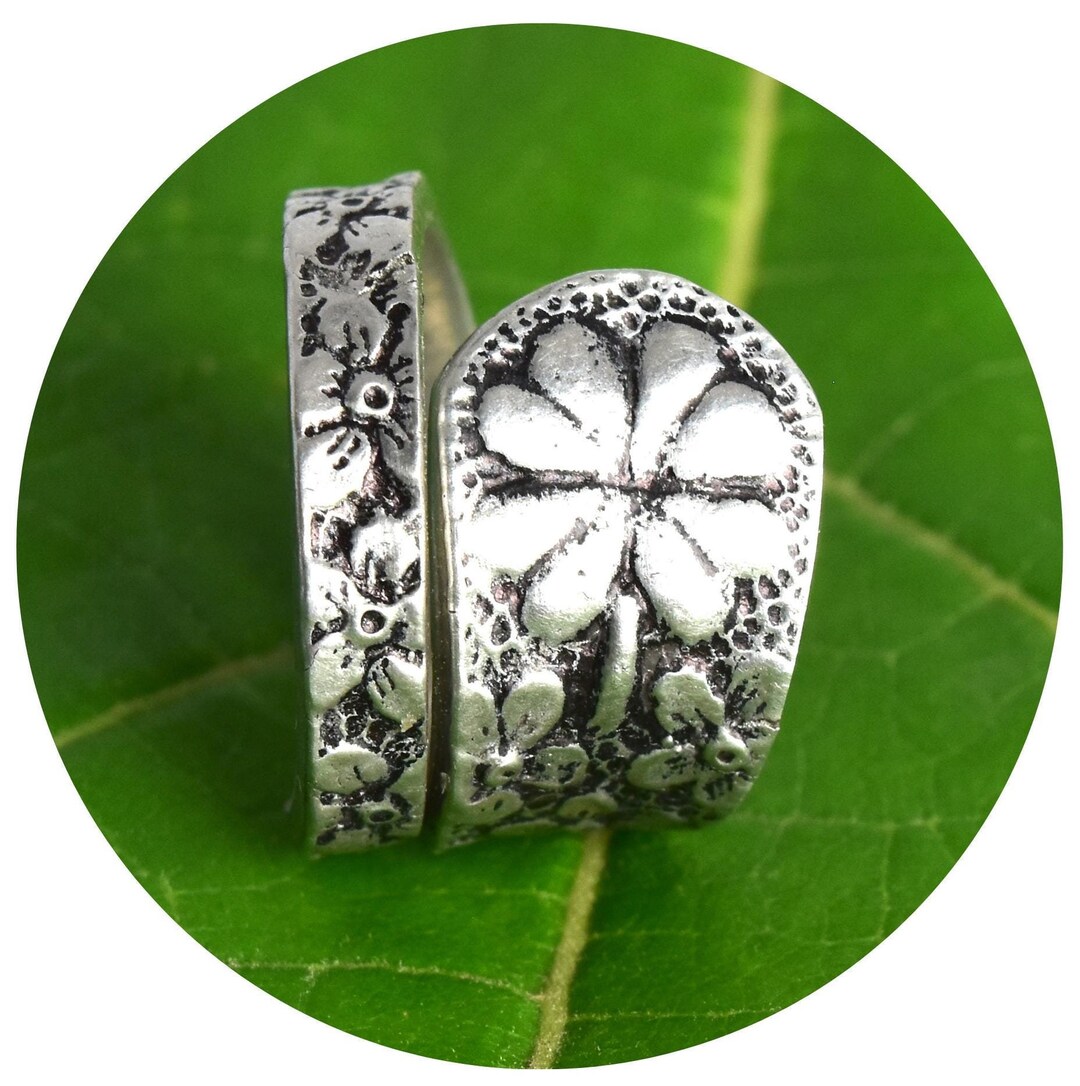 Broad Thumb Ring Four-leaf Clover Pattern and Tiny Flower of Myosotis ...