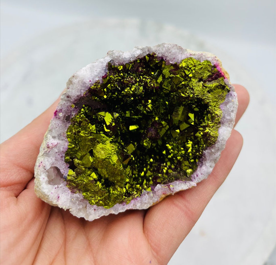 Dyed Crystal Quartz Geode, Cluster Geode, Pick Your Size - Etsy