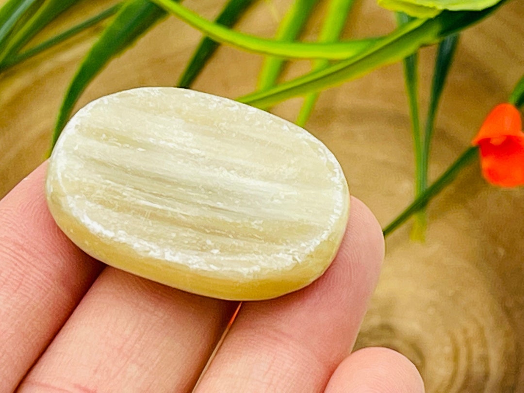 Cats Eye Worry Stone | Cat's Eye Crystal Stone | Pocket Worry Stone ...