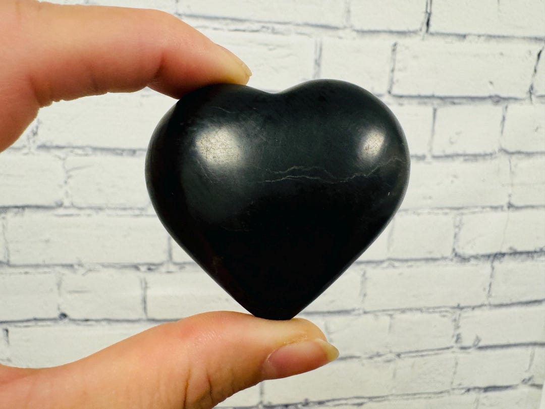 Shungite Crystal Heart, Palm Massage Stone, EMF Protection, Healing ...