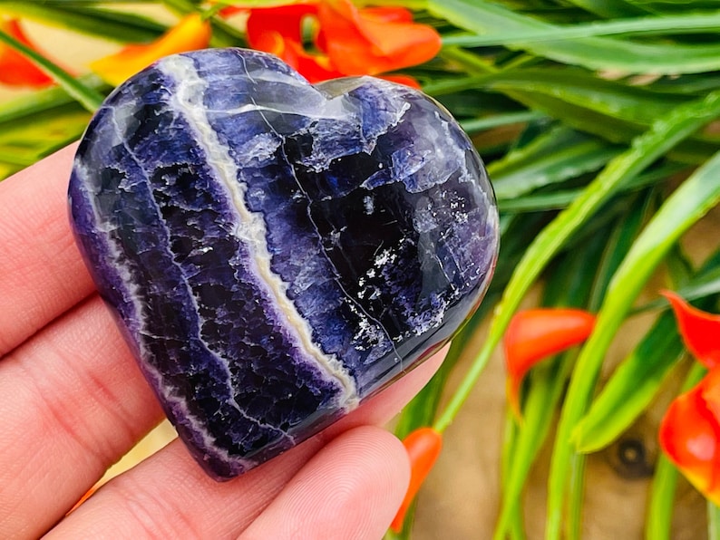 Fluorite Heart Palm Stone, Rainbow Fluorite Gemstone, Metaphysical ...