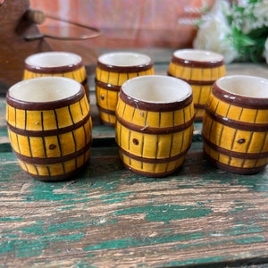 Rustic Glass and Decanter Set Shaped Like a Barrel for Wine and Spirits ...