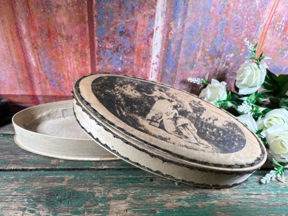 Antique Victorian cardboard box - Gem