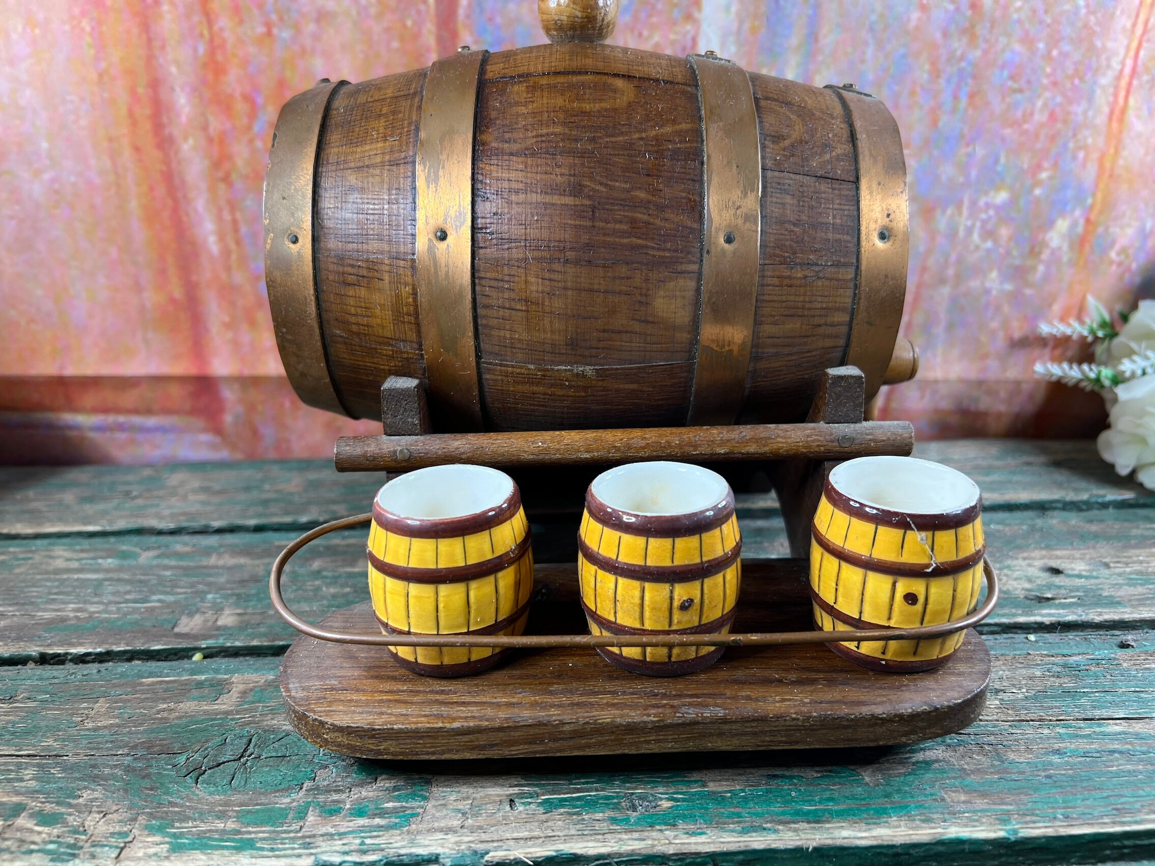 Rustic Glass and Decanter Set Shaped Like a Barrel for Wine and Spirits ...