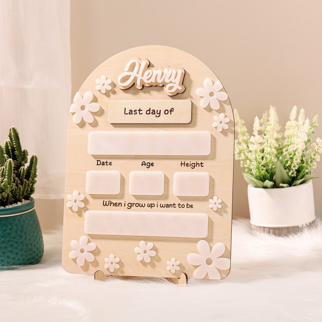 Personalized Daisy First/last Day of School Sign, Dry-erase Custom Sign ...