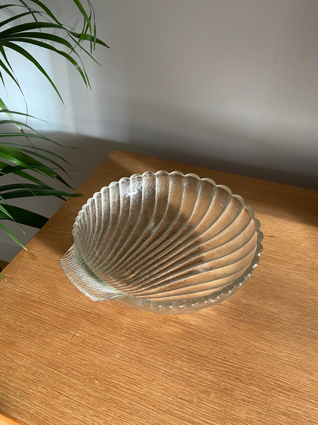 Vintage Glass Shell Dish / Bowl - Clear Seaside Beach - Etsy