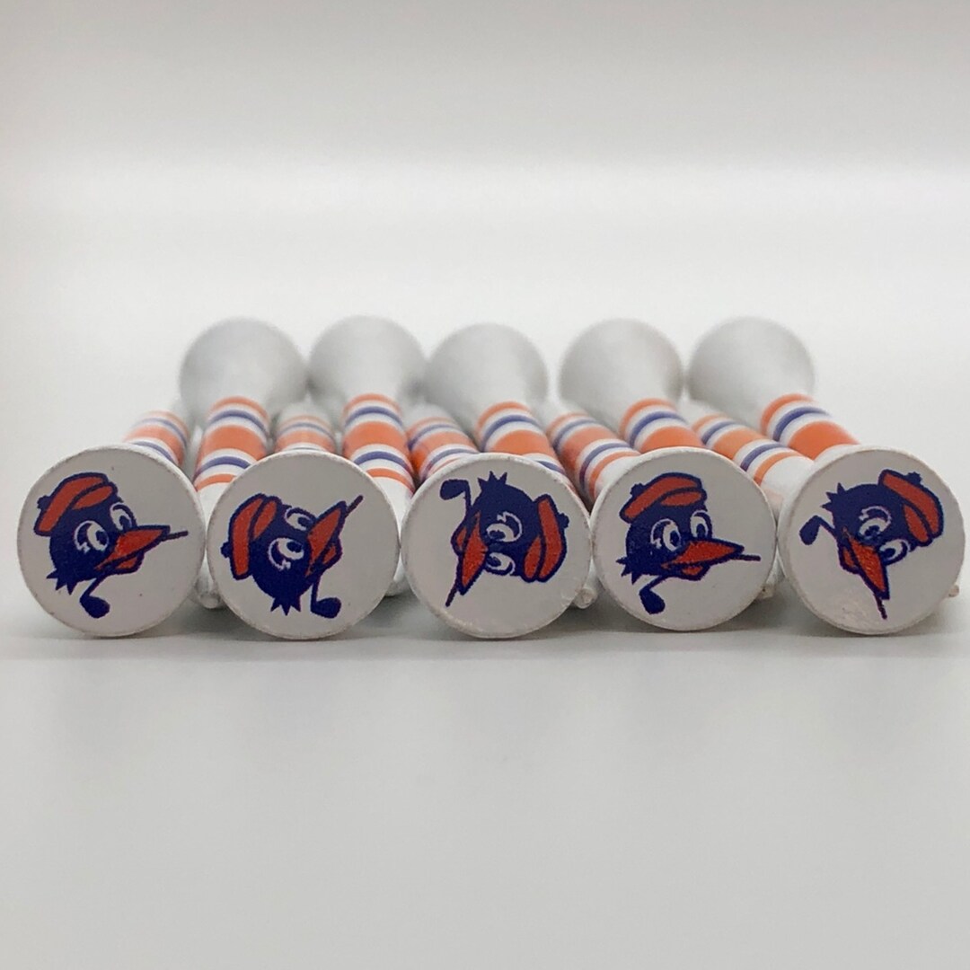 Circles Golf Tees Natural Wooden Pegs Custom Bird Logo With Golf Club ...