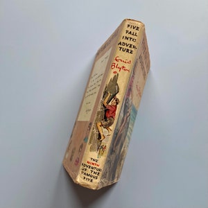 Five Fall Into Adventure Enid Blyton Famous Five 1962 Vintage Famous 5 ...