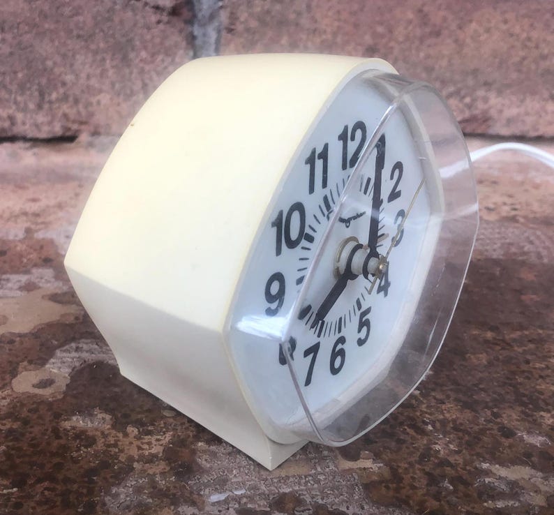 Vintage Electric Alarm Clock, Plug in Clock, Ingraham, Bedroom Clock ...