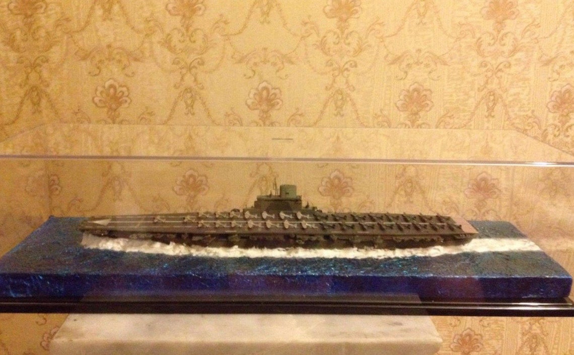 Japan Navy WW2 Shinano Carrier Class Model With Diorama - Etsy