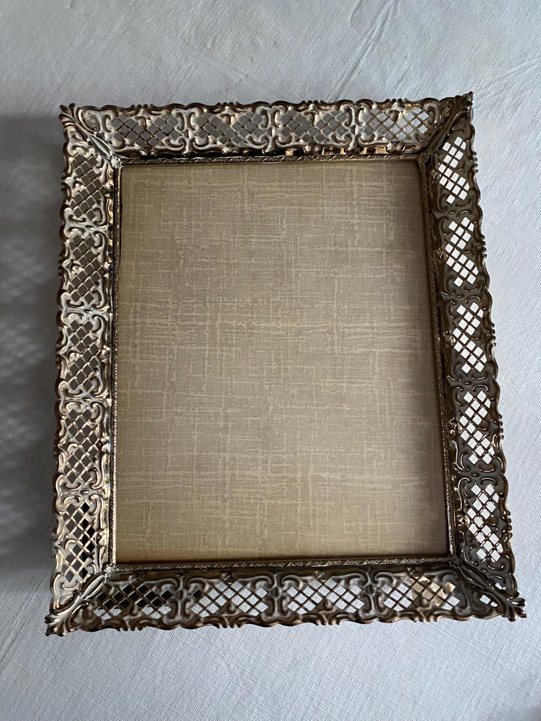 Vintage 8x10 Gold Color W/whitish Accent Metal Filigree Picture Frame ...