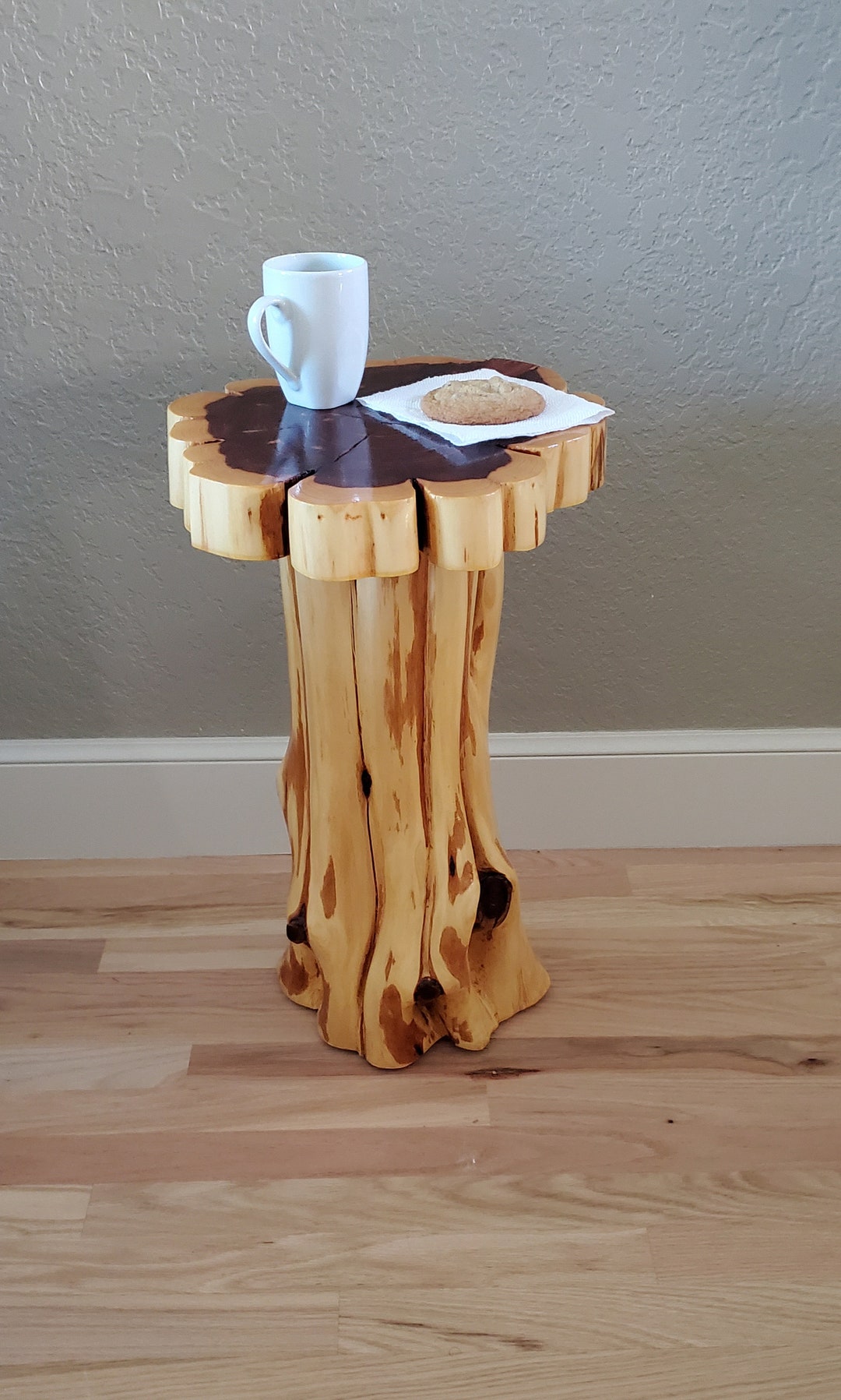 Live Edge Eastern Red Cedar cookie End Table With - Etsy